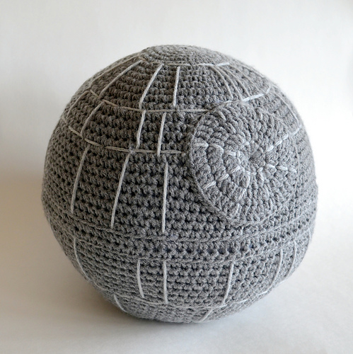 Ravelry: Death Star pattern by Patricia Castillo