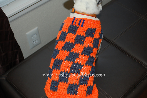 Ravelry: Checkered Dog Sweater pattern by Sara Sach