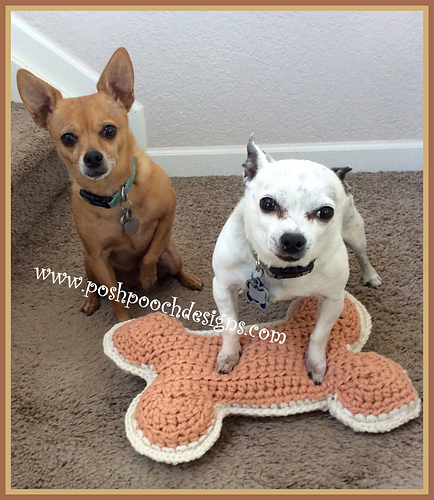 Ravelry: Dog Bone Pillow pattern by Sara Sach