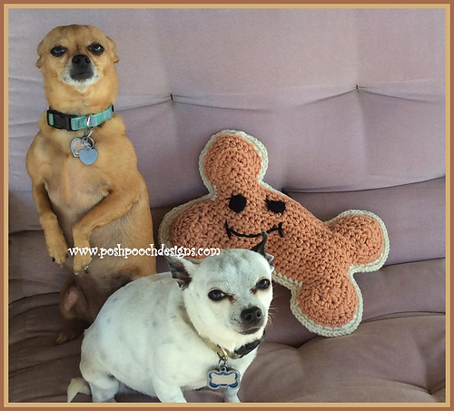 Ravelry: Dog Bone Pillow pattern by Sara Sach