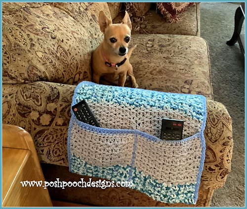 Ravelry: Remote Caddy pattern by Sara Sach