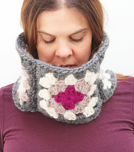Ravelry: Zuma Cowl pattern by Potter & Bloom