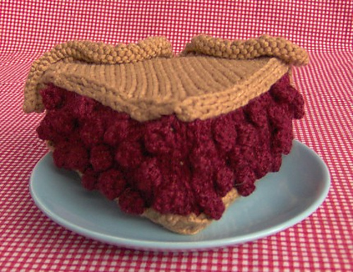 Ravelry: Berry Pie and Slice pattern by Laura Irwin