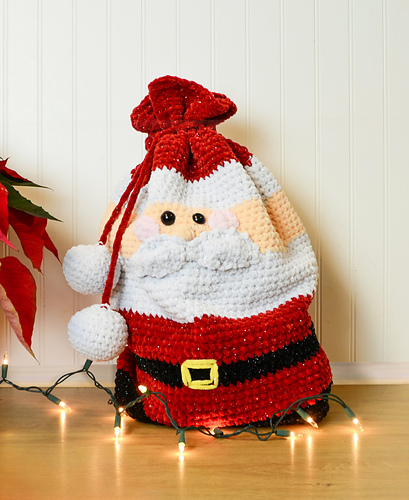 Ravelry: Santa Gift Bag pattern by Hattie Townsend