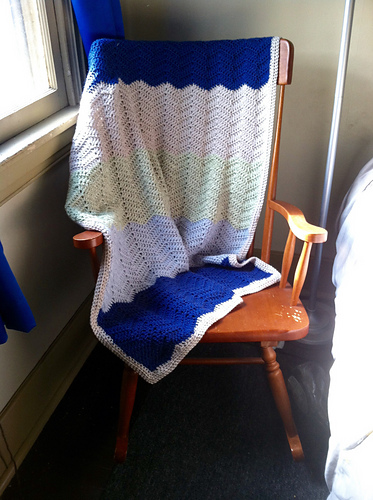 Ravelry: Nana's "Simple Ripple" Blanket & Border pattern by D Maunz