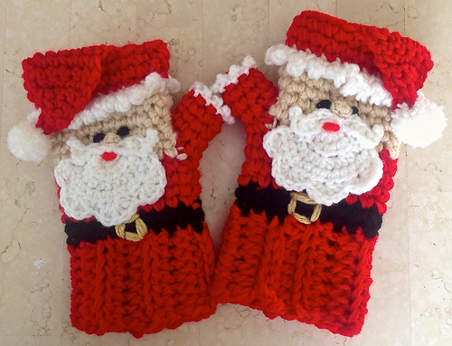 Ravelry: Santa Fingerless Gloves Coffee Cozy pattern by Lisa Casillas
