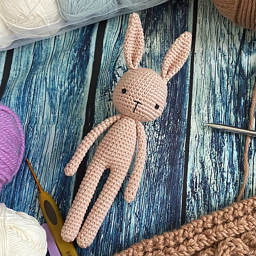 Ravelry: Erica the bunny pattern by Priscillia Uloho