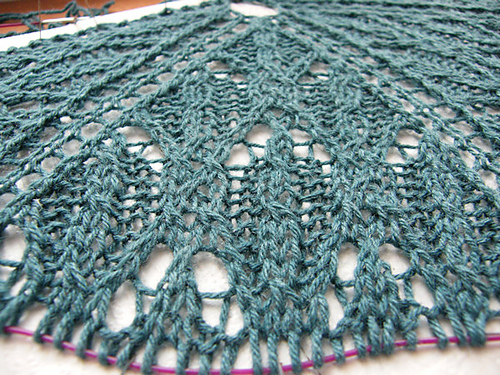 Ravelry: Lacy Lattice Shawl pattern by Annie Maloney