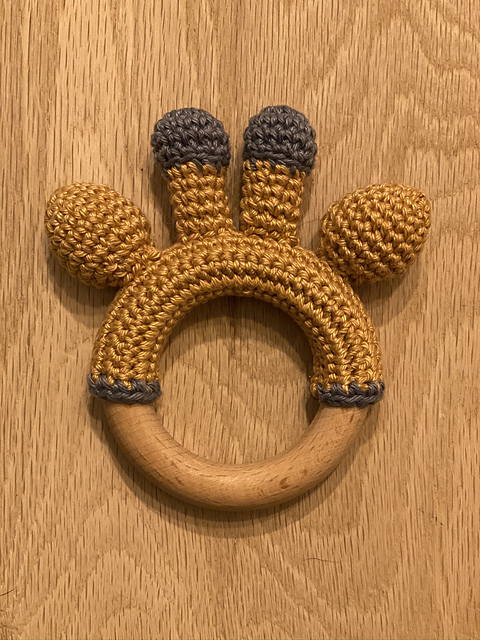 Ravelry: Giraffe Teether pattern by Joyce Basten