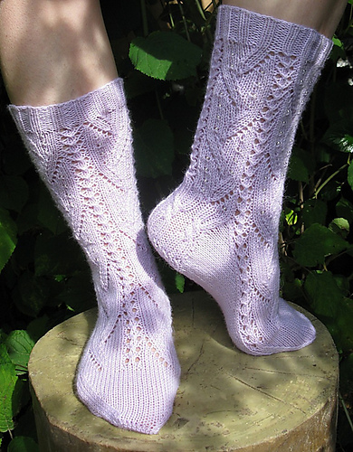 Ravelry: Blossom Socks (Cuff Down) pattern by Qianer Huang