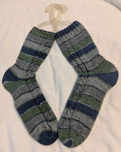 Ravelry: Newfoundland Cable pattern by Queen Schmooze