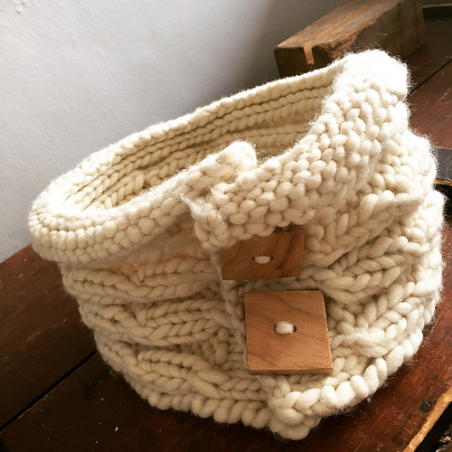 Ravelry: The Lesley Cowl pattern by Rebecca Levan