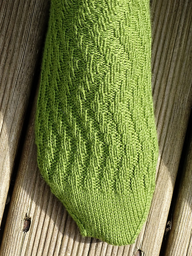 Ravelry: Rib Interrupted pattern by Rachel Gent
