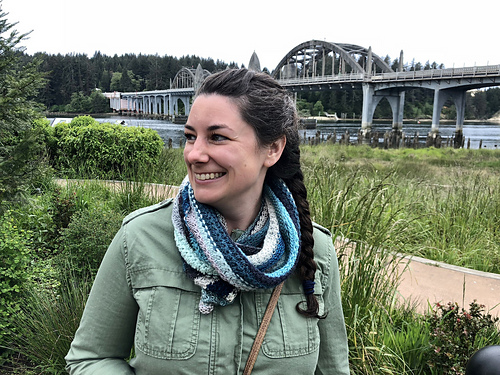 Ravelry: Hot Mess Cowl pattern by Rachel Roden