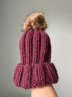 Ravelry: The Izzy Super Bulky Knit Hat pattern by Rachel Herring