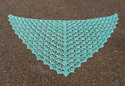 Ravelry: Diadem Shawl pattern by Rachy Newin