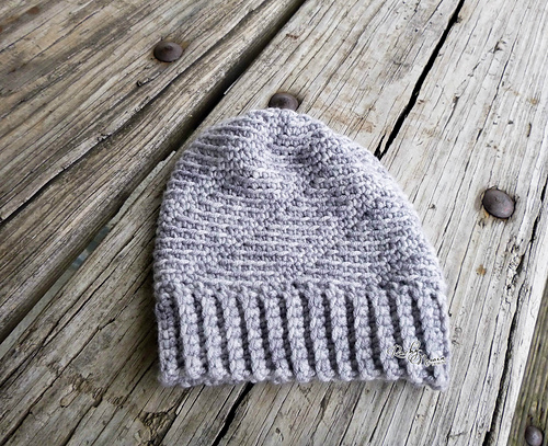 Ravelry: Snow Kissed Beanie pattern by Rachy Newin