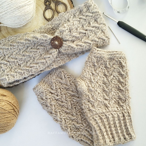 Ravelry: Hygge Arrows Headband pattern by Raffaella Tassoni