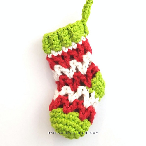 Ravelry: Mini Christmas Stocking pattern by Raffaella Tassoni