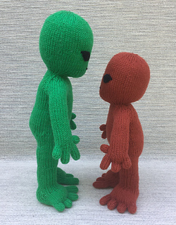 Ravelry: Alien Friends pattern by Lorraine Pistorio