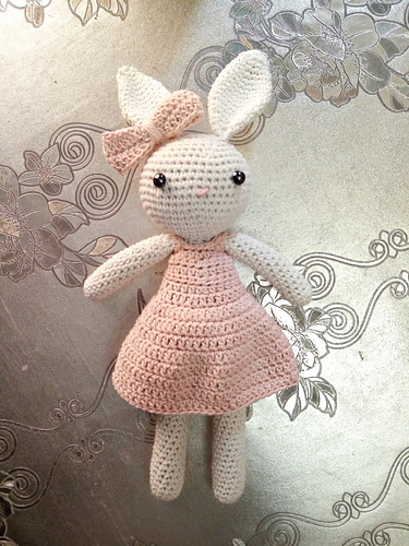 Ravelry: Bunny pattern by Rashmi Gowan