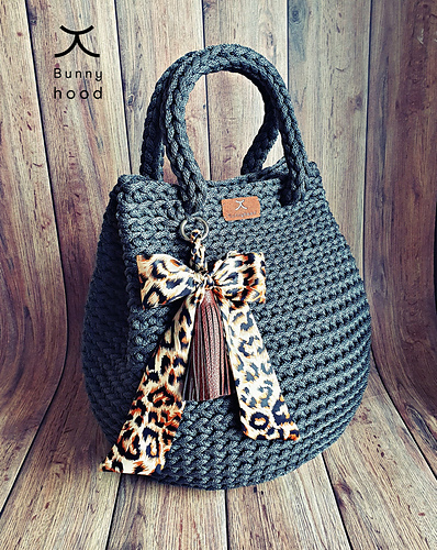 Ravelry: Dew Drop Bag Medium Size pattern by Rasa Baceviciute-Triusinskiene