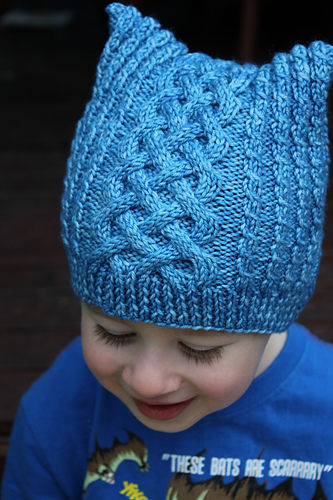 Ravelry: Jamie's Hats pattern by Sarah Ronchetti
