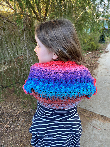 Ravelry: Shrug Off the Dew Drops pattern by Fiona Langtry