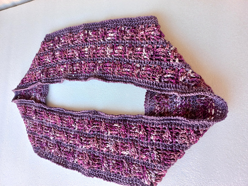Ravelry: Dew Drops Cowl pattern by Fiona Langtry