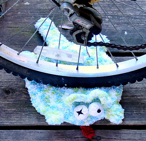 Ravelry: Splat Cat Coaster pattern by cheezombie