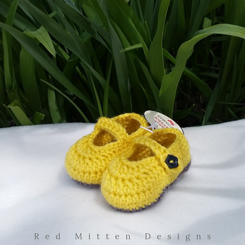 Ravelry: Baby Mary Jane Shoes pattern by Red Mitten Designs