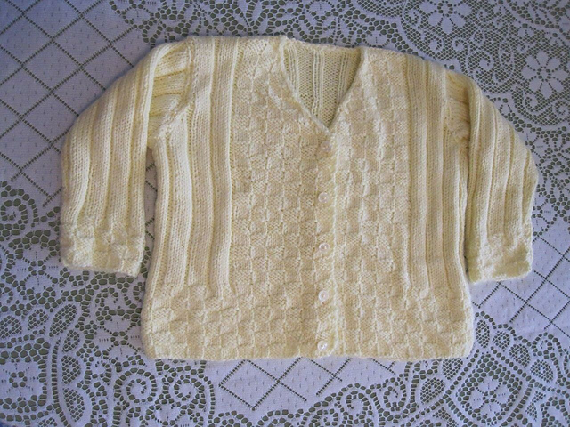 Ravelry: Diddle Dumpling pattern by Bairnswear