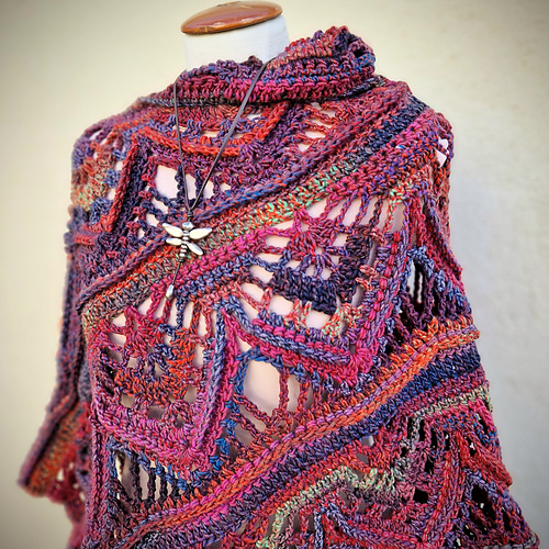 Ravelry: RooibosTea Poncho pattern by Red Teapot Atelier