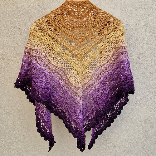 Ravelry: DarjeelingTea Shawl pattern by Red Teapot Atelier