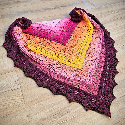 Ravelry: JasmineTea Shawl pattern by Red Teapot Atelier
