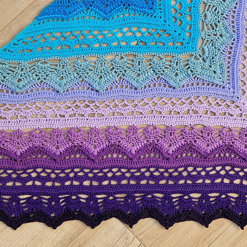 Ravelry: JasmineTea Shawl pattern by Red Teapot Atelier