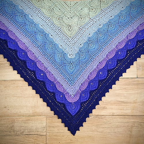 Ravelry: MoroccanMintTea Shawl pattern by Red Teapot Atelier