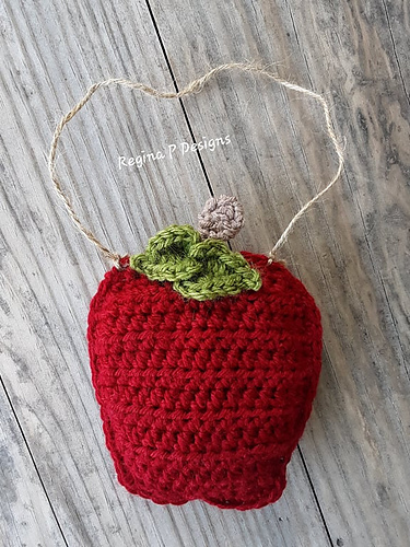 Ravelry: Apple Hanger pattern by Regina P Designs