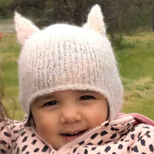 Ravelry: Meow-Meow Hat pattern by Mjuk