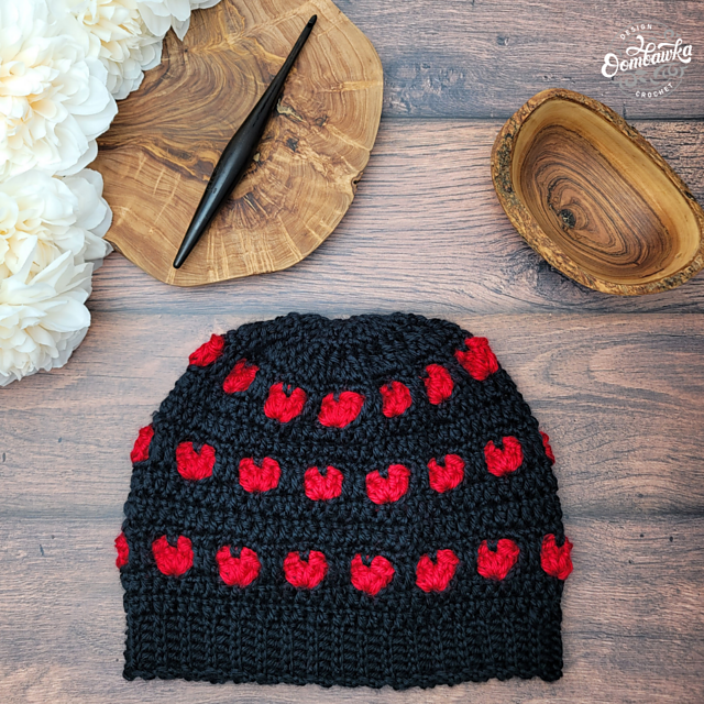 Ravelry: Valentine's Day Heart Hat pattern by Rhondda Mol (Oombawka Design)
