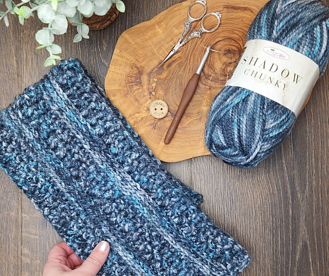 Ravelry: Winter Sky Scarf pattern by Rhondda Mol (Oombawka Design)