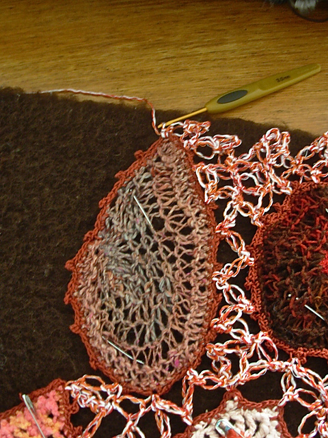 Ravelry: RiaHooghiemstra's Solomon's Knot joining method