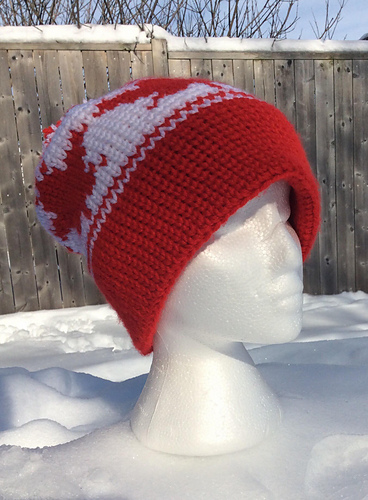 Ravelry: Maple Leaf Toque pattern by Rich Textures Crochet