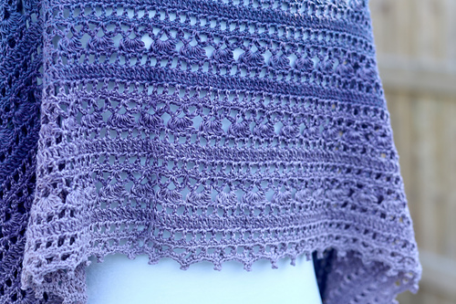 Ravelry: Blue Belle Shawl pattern by Rich Textures Crochet