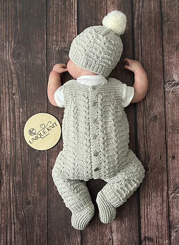 Ravelry: 'Aurora' 4 piece set pattern by Caroline Richards
