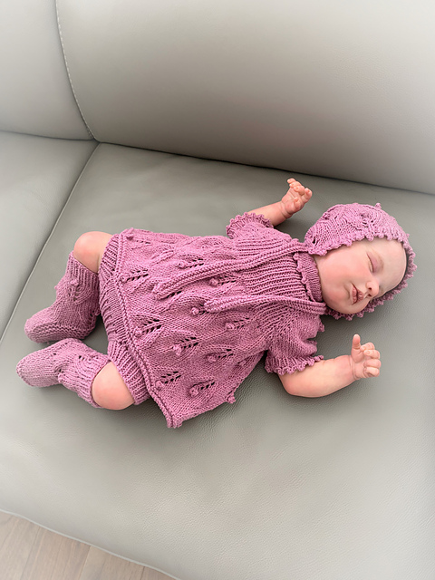 Ravelry: "Paris" 4 piece set pattern by Caroline Richards