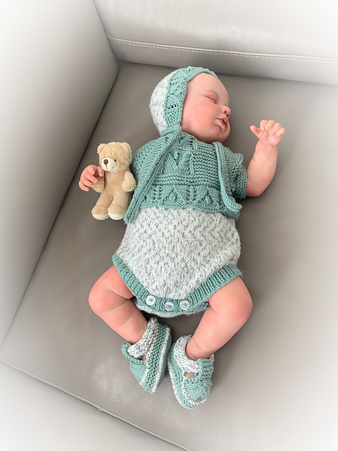 Ravelry: Designs by Caroline Richards