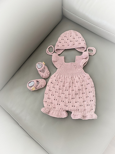 Ravelry: "Treacle" Romper set pattern by Caroline Richards