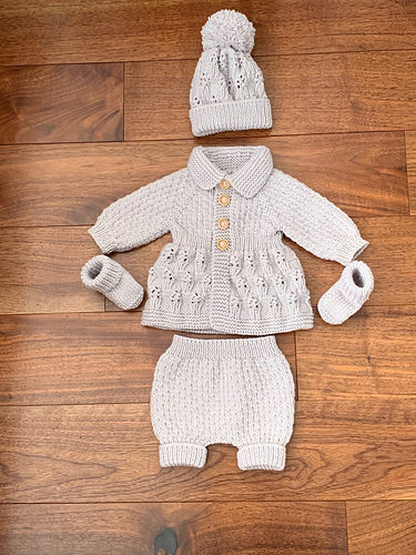 Ravelry: 'Blueberry' 5 Piece set pattern by Caroline Richards