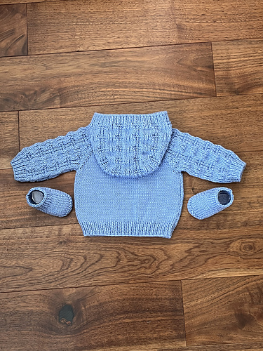 Ravelry: Dubai 4 piece set pattern by Caroline Richards